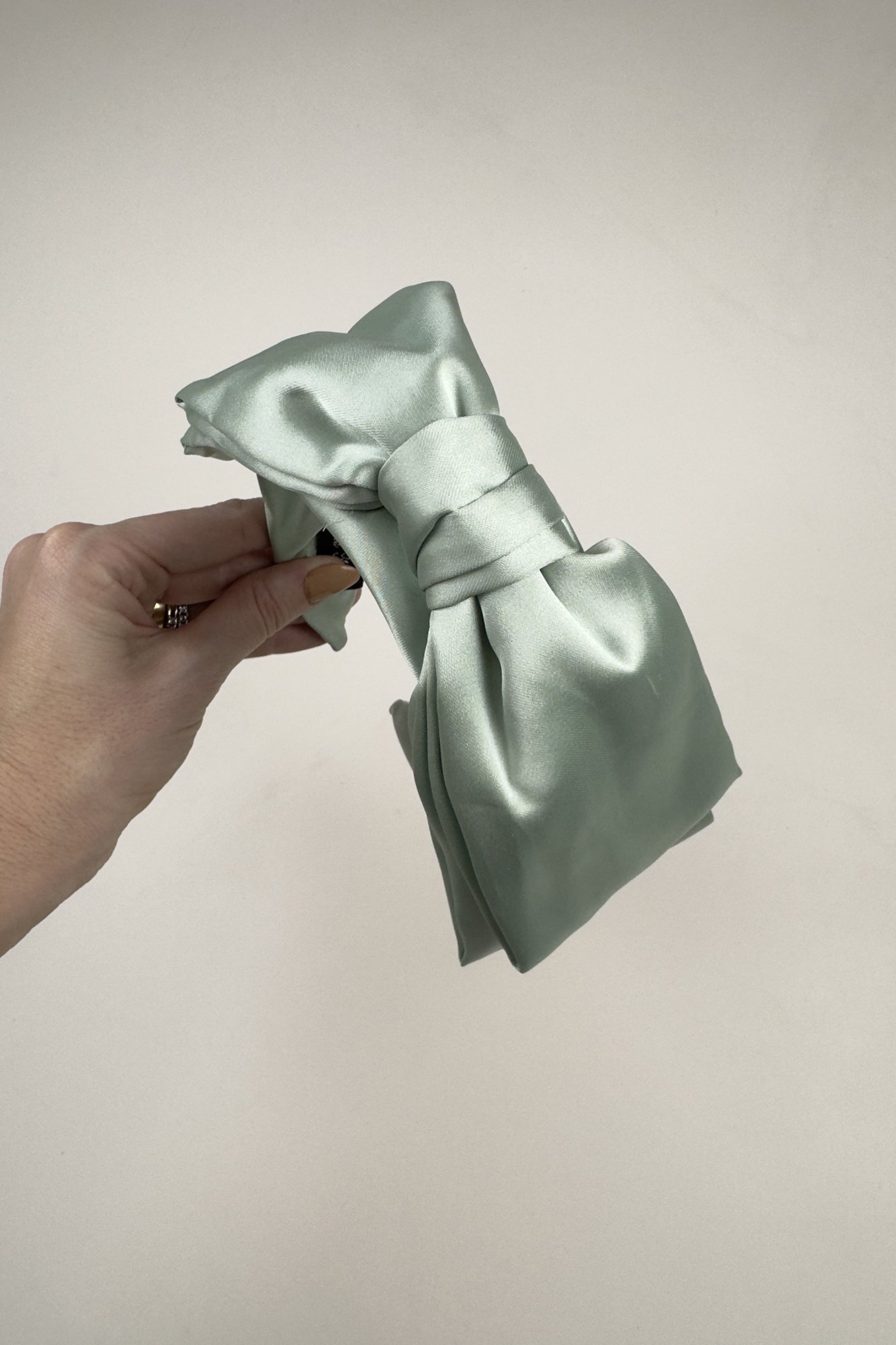 Tiara TEEN Verde Laço Cetim Verde (16-18cm)